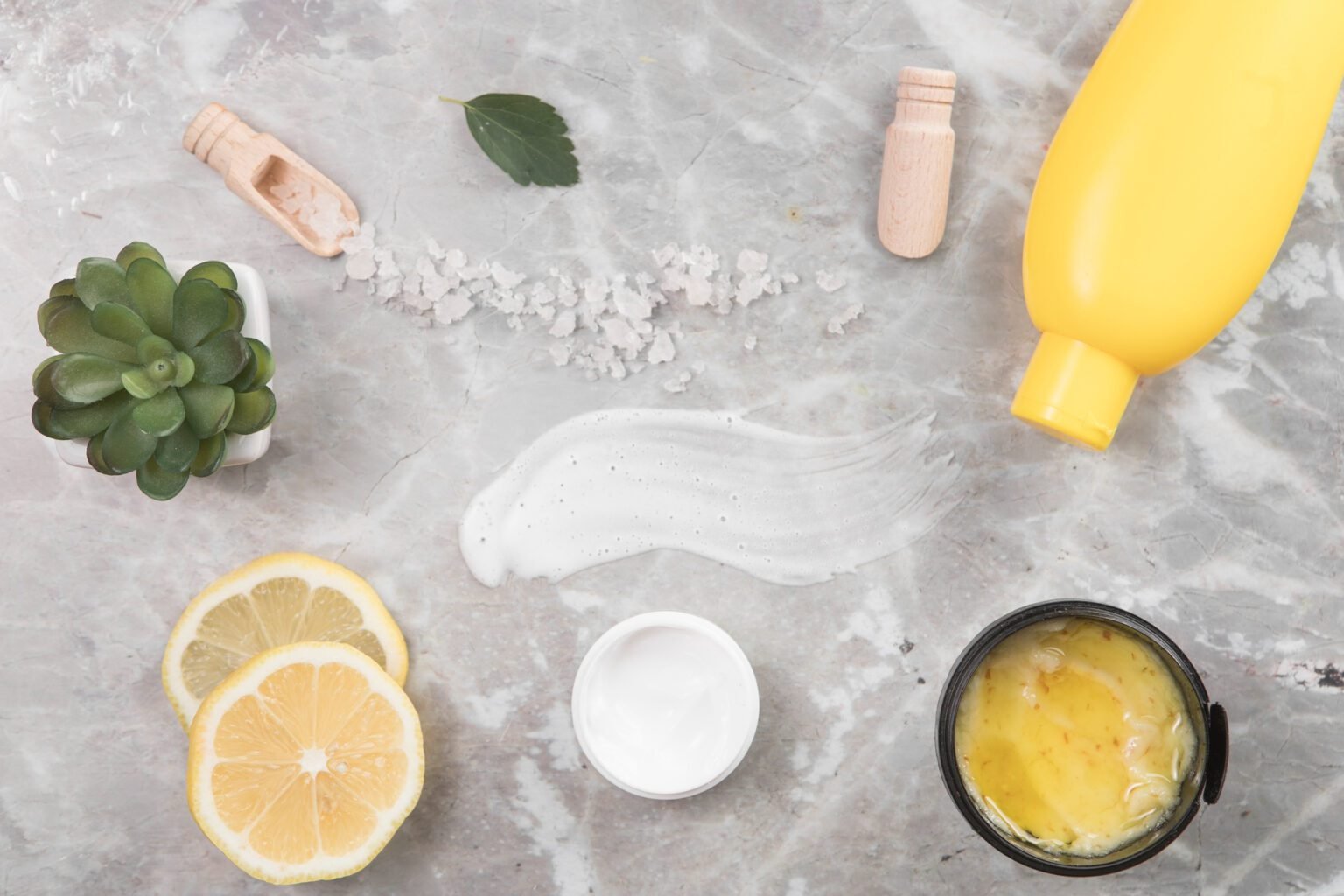 Citric Acid in Cosmetics: Safety, Buffer Design & pH Stability